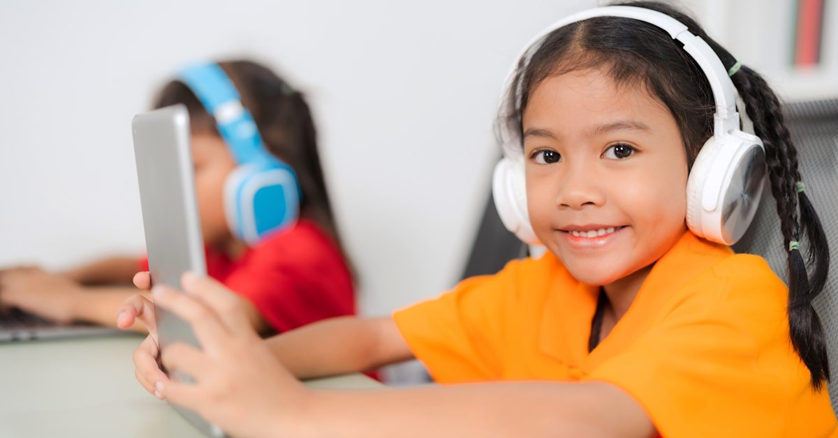 Classroom Headphones Procurement Guide for Schools – Learning Headphones